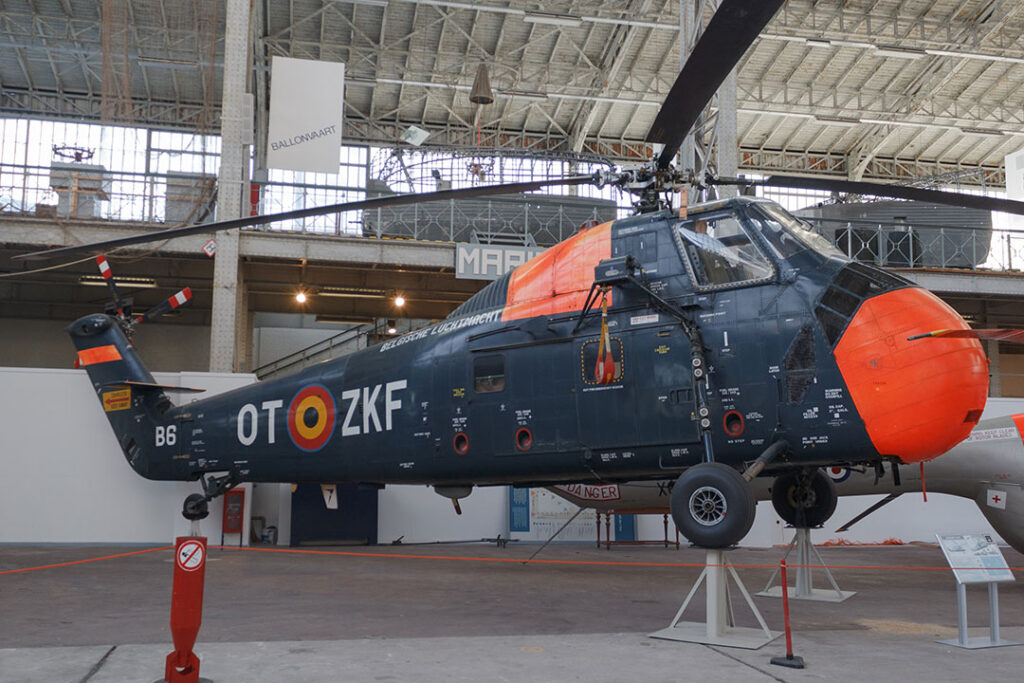 HVAC RTU Helicopter Lift for Southern Glazer's: Fair Lifts and Air ...