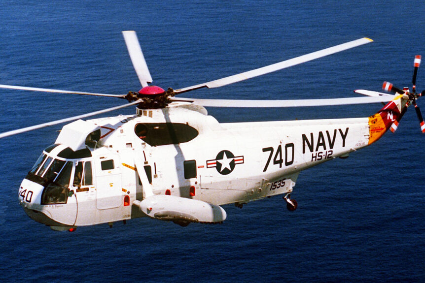 The Sikorsky S-61 Helicopter: A Heavy-Lift Workhorse in the Sky : Fair ...