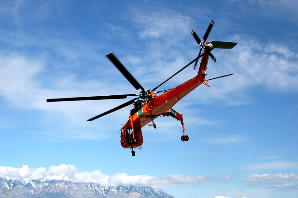 Considering a Heavy Lift? The Undeniable Benefits of Aerial Crane ...