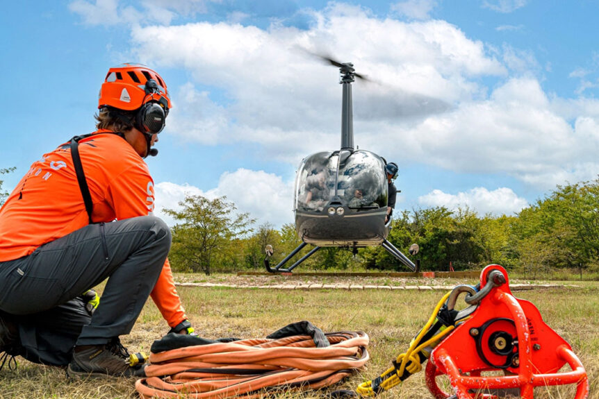 Robinson R66 Turbine: Specifications, Performance, and Cabin Dimensions ...